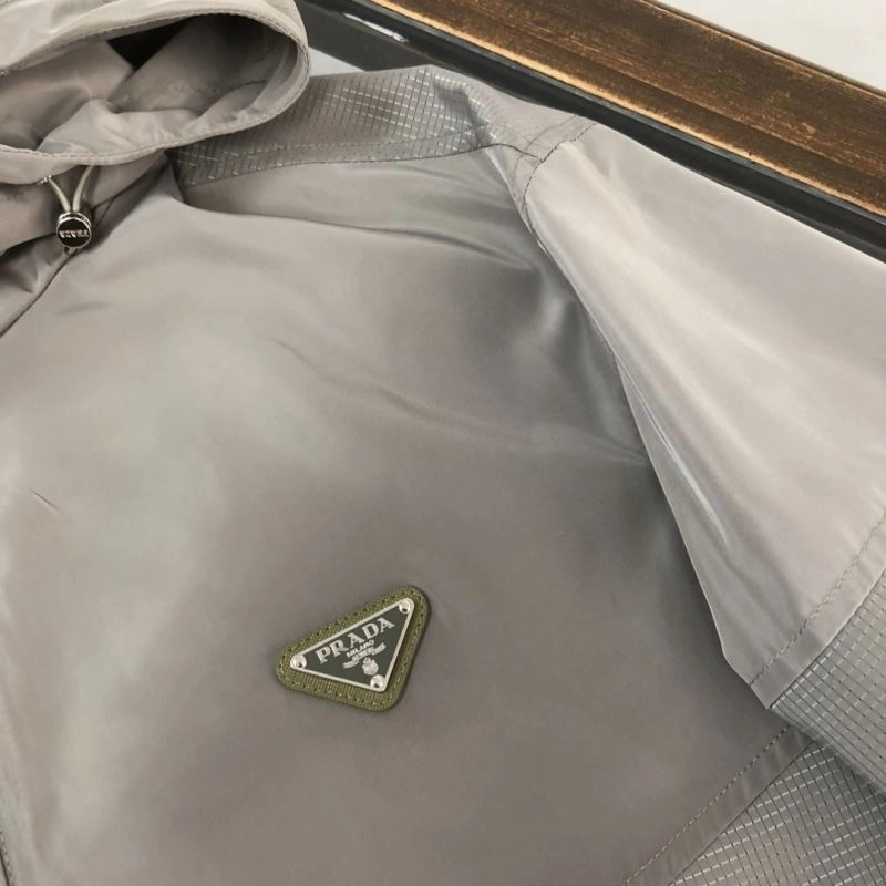 Top mirror Prada Outwear