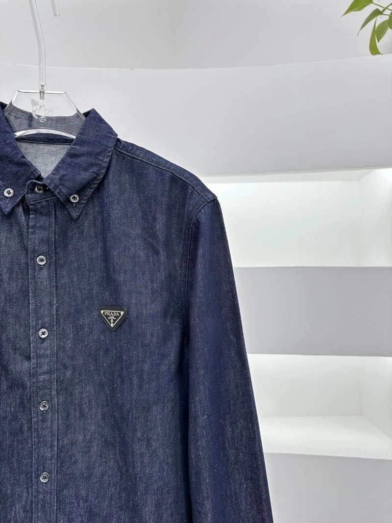 Official Prada Outwear