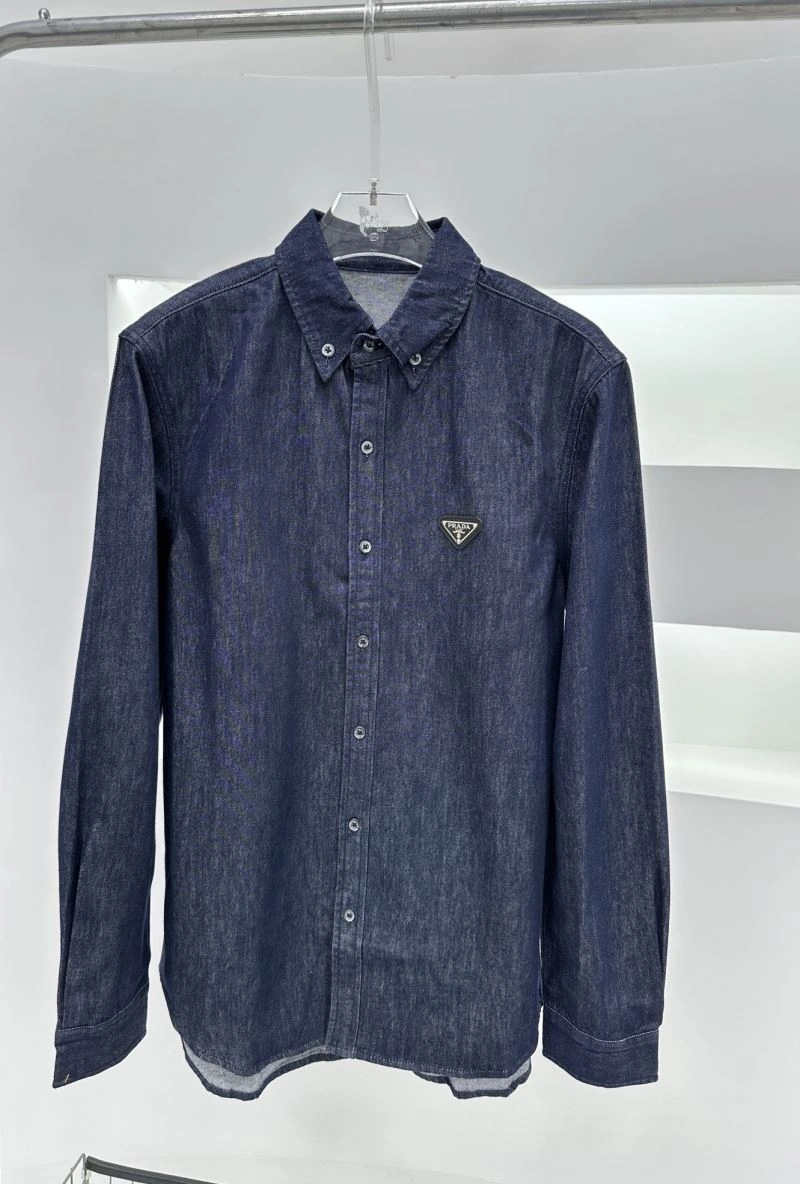 Official Prada Outwear