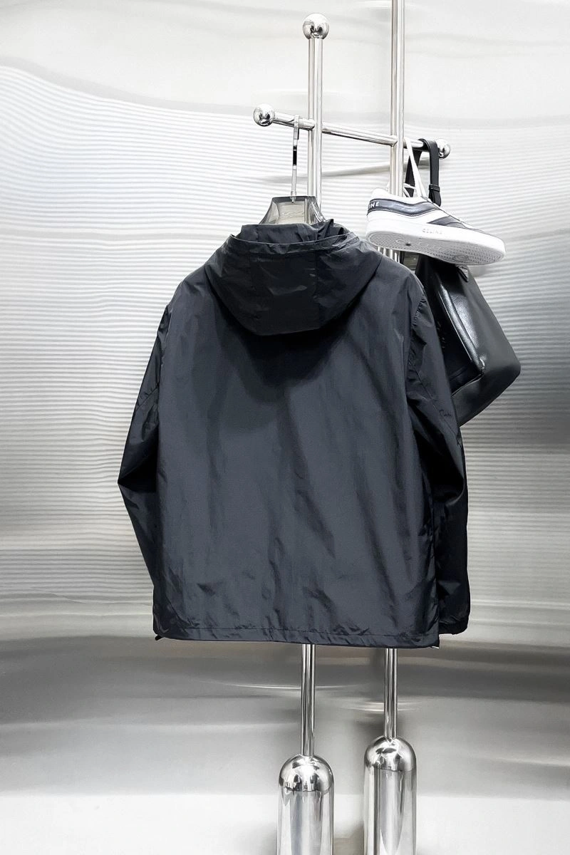 Brand-original Prada Outwear