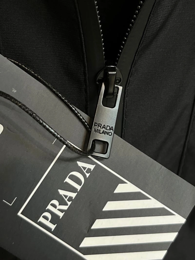 Brand-original Prada Outwear