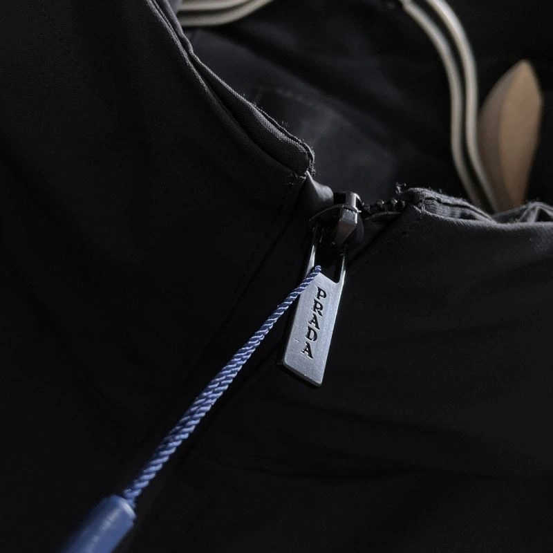 Brand-original Prada Outwear