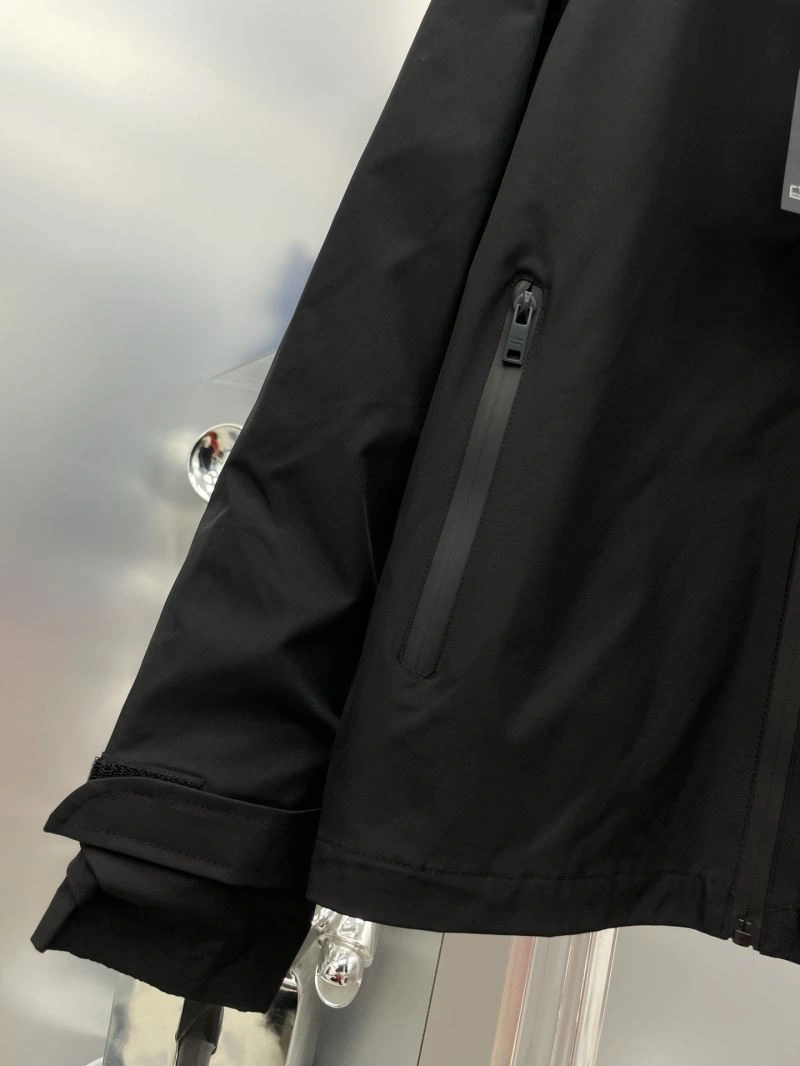 Official Prada Outwear