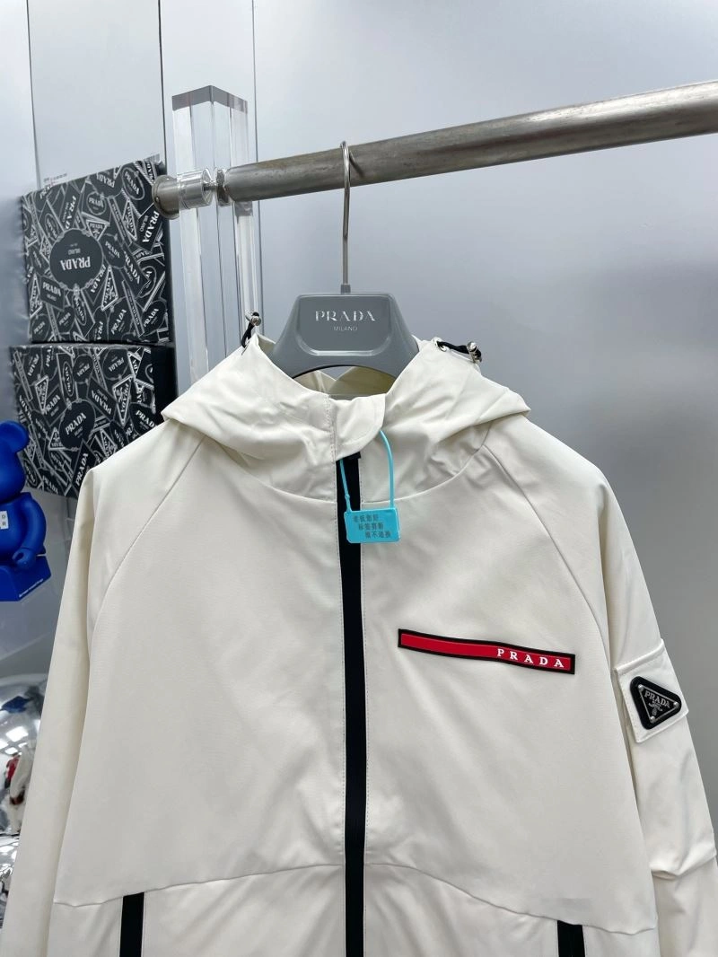 High accuracy Prada Outwear