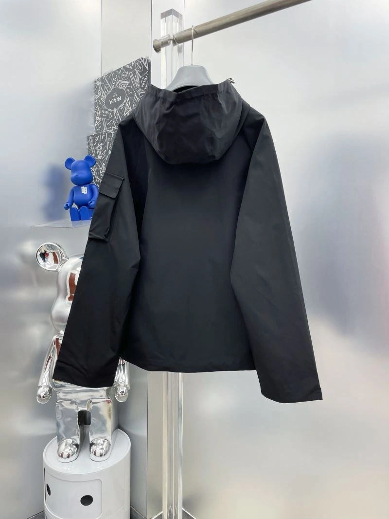 High accuracy Prada Outwear