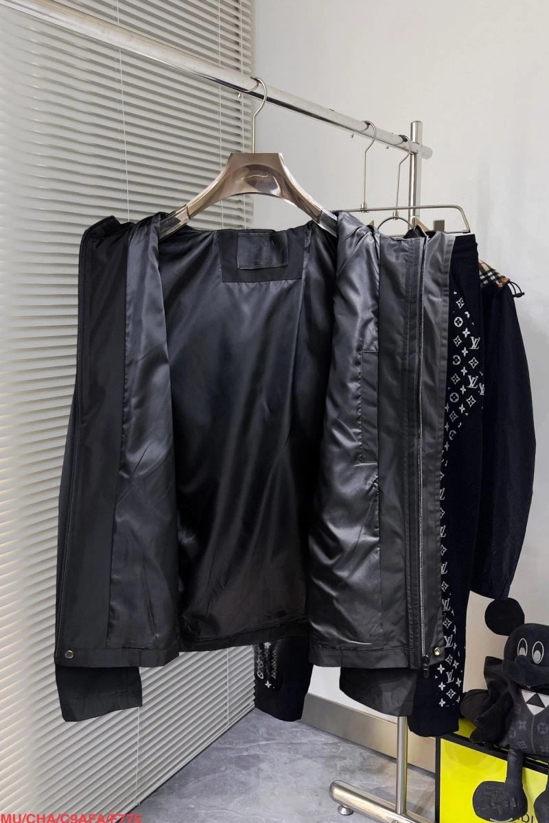 Top mirror Prada Outwear