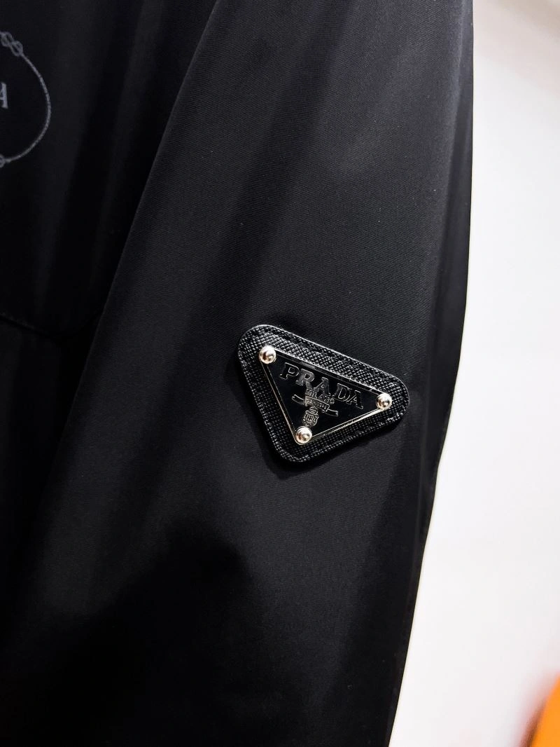 Top mirror Prada Outwear