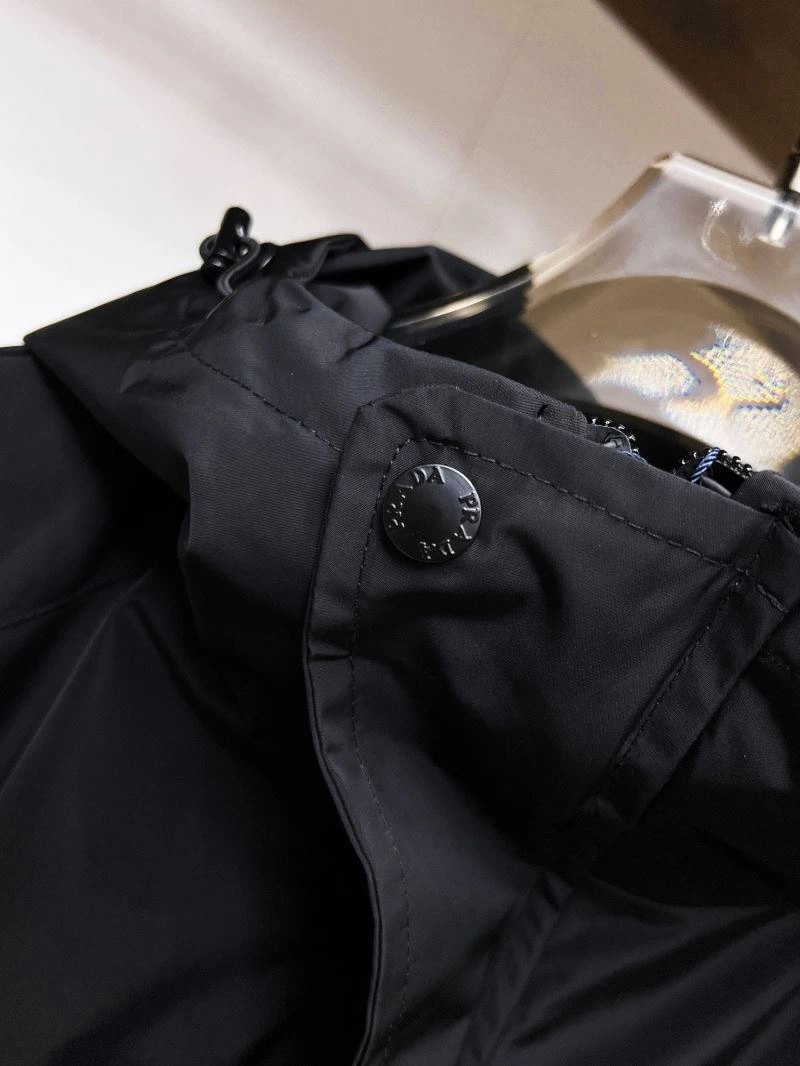 Top mirror Prada Outwear