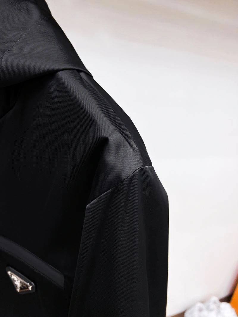 Top mirror Prada Outwear
