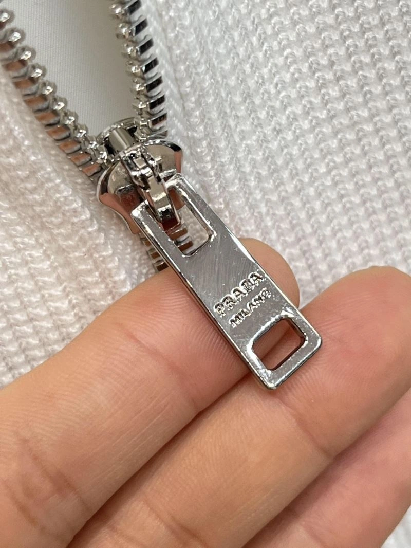 Legit Prada Outwear