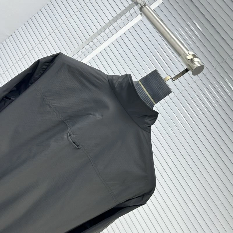 Original Prada Outwear