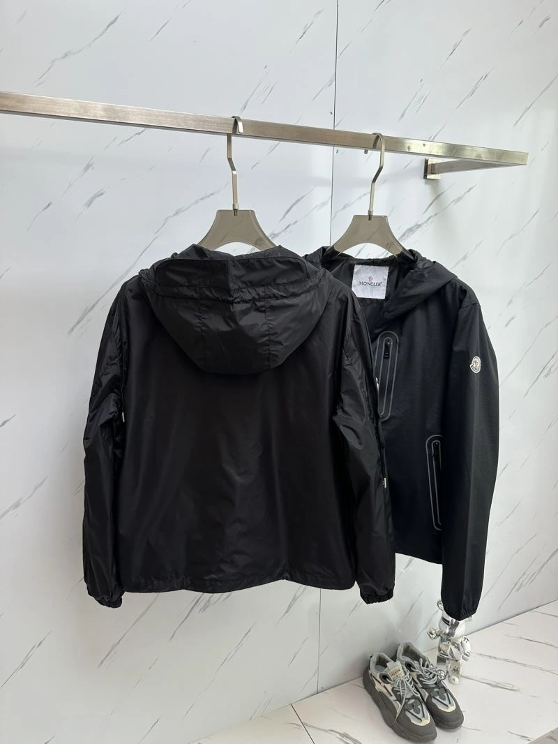 Bargain Prada Outwear