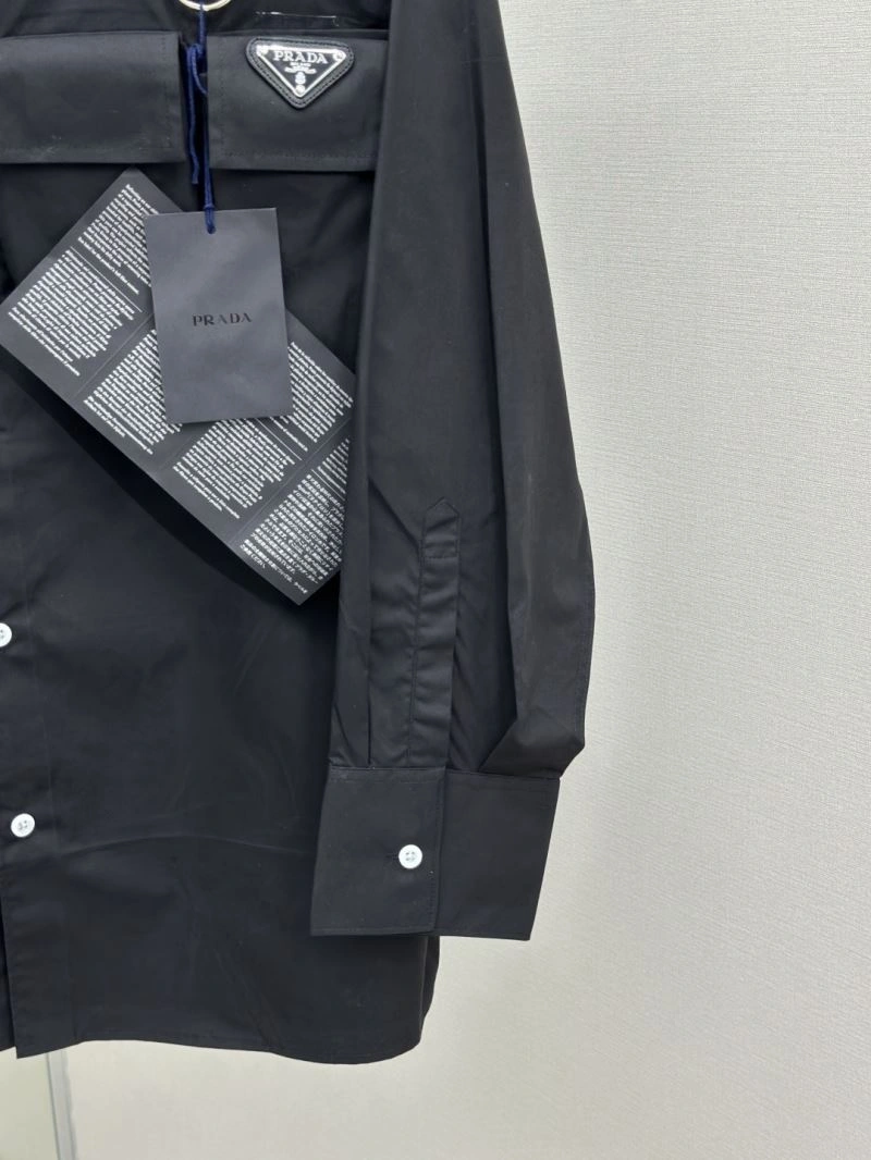 Legit Prada Outwear