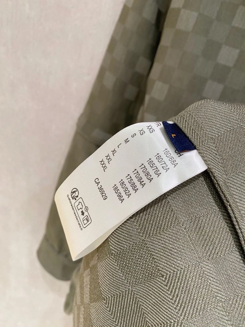 Original Prada Outwear