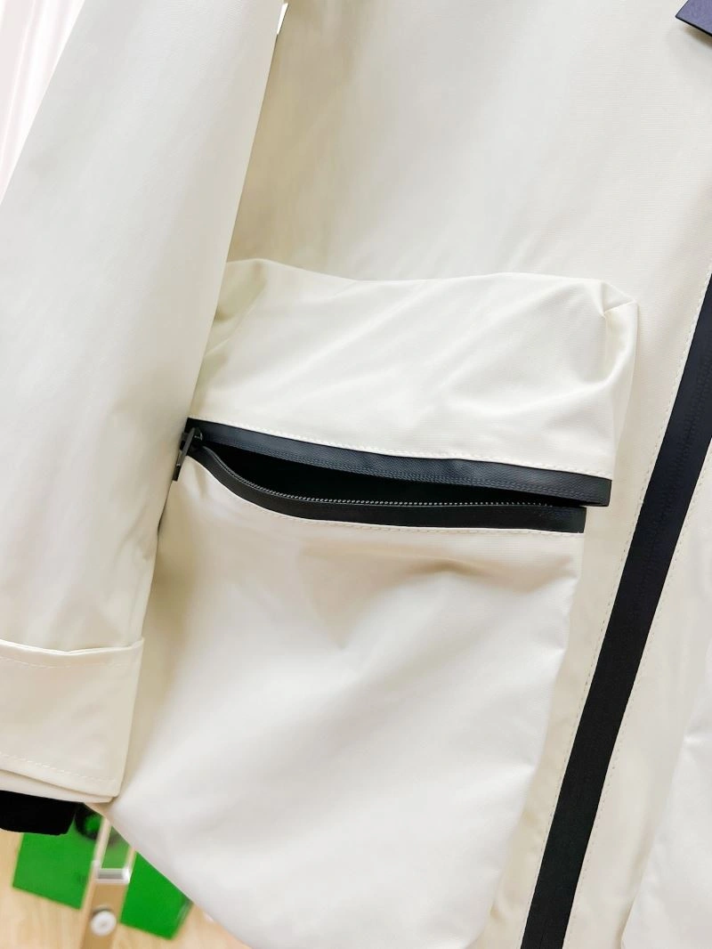 High accuracy Prada Outwear