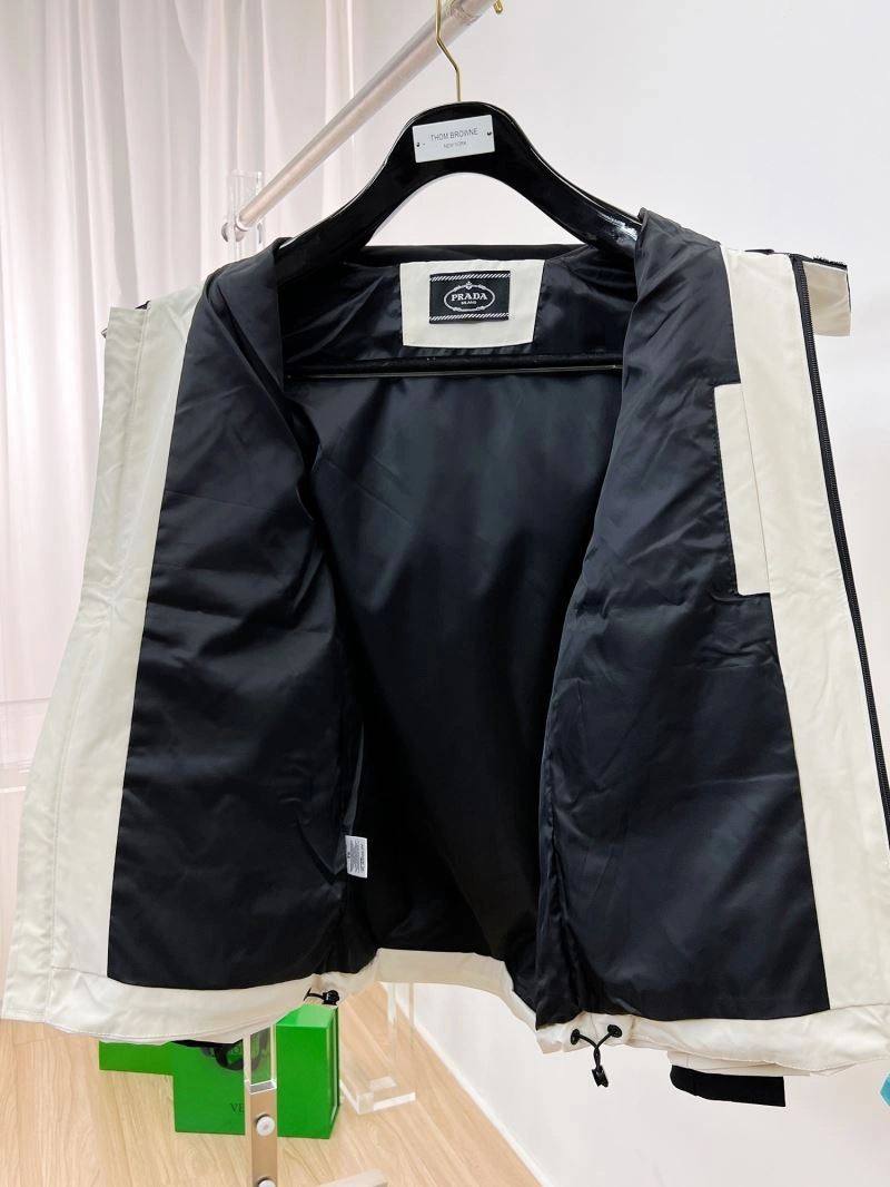 High accuracy Prada Outwear