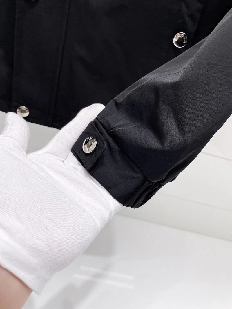 Top mirror Prada Outwear