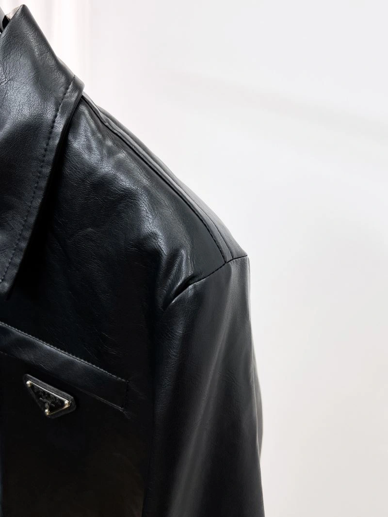 Top mirror Prada Outwear