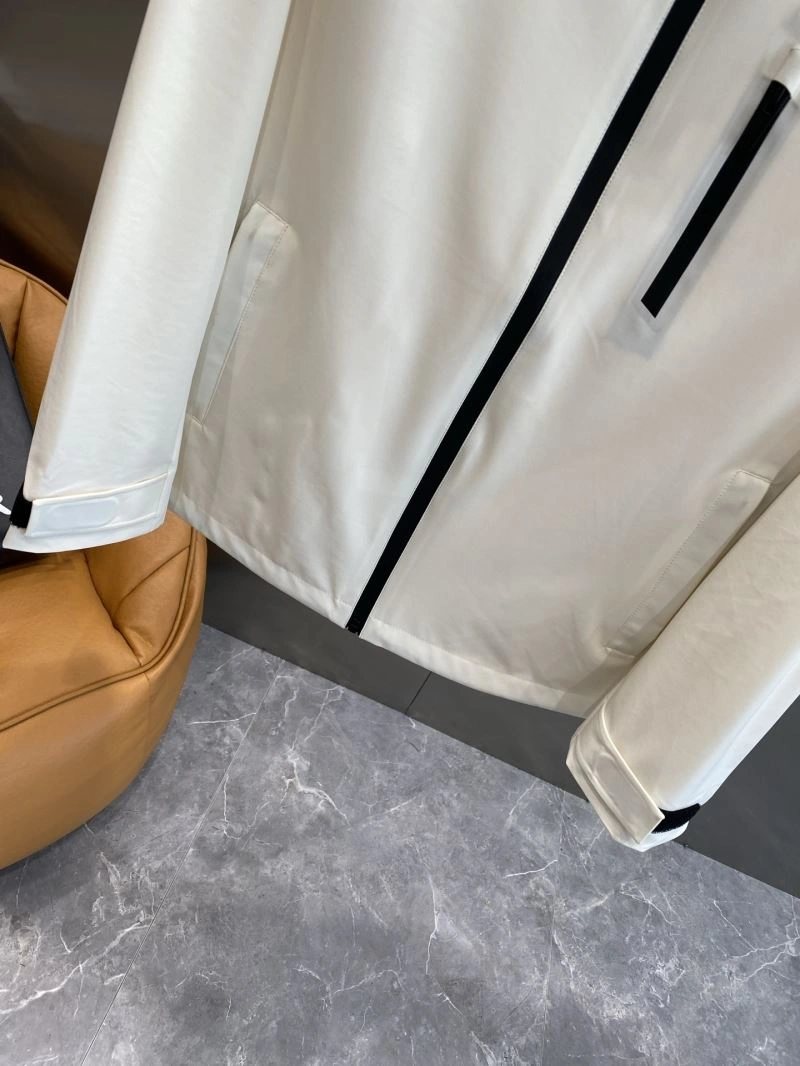 Legit Prada Outwear
