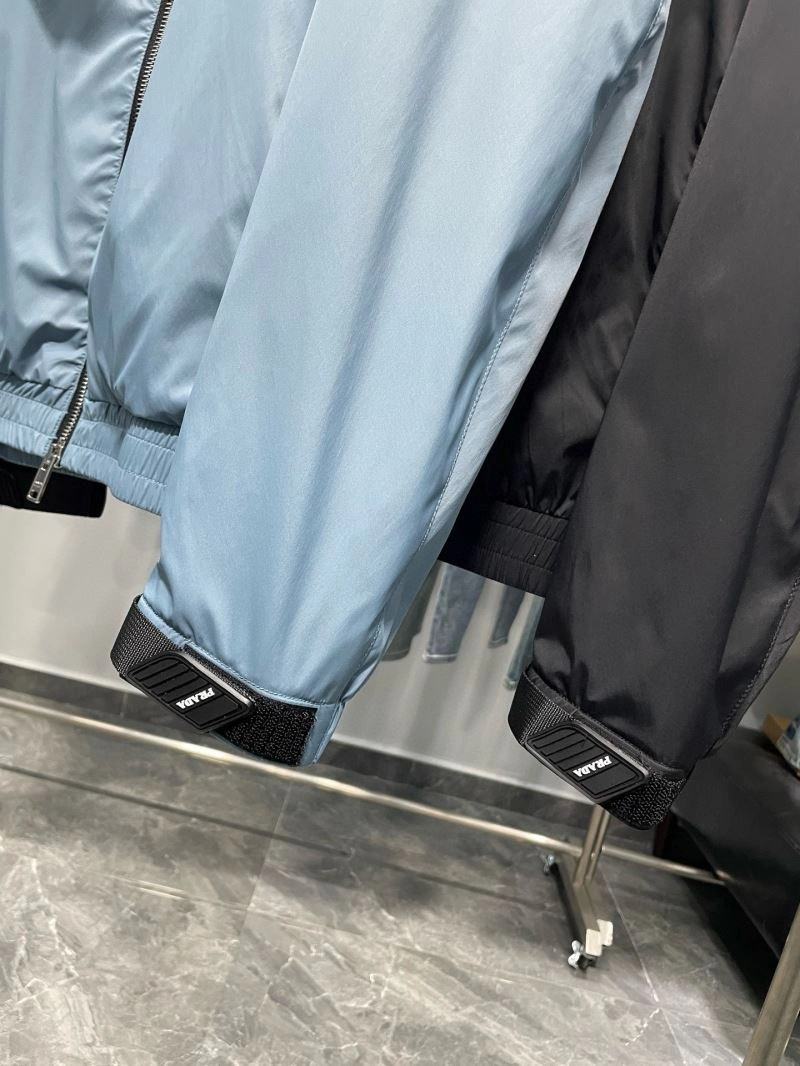 High accuracy Prada Outwear