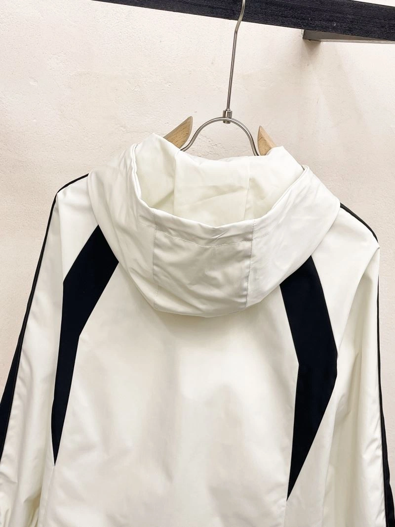 High accuracy Prada Outwear