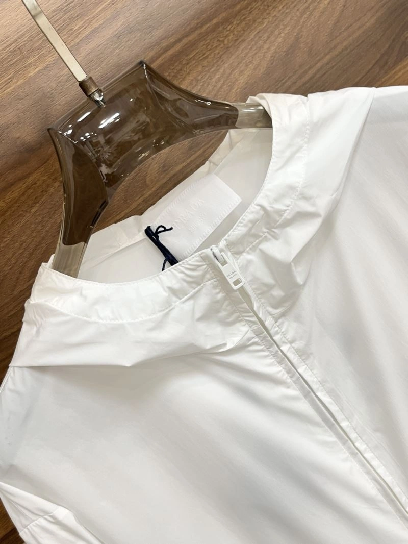 Economical Prada Outwear