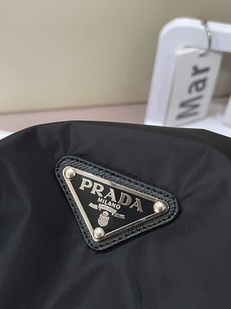 Bargain Prada Outwear