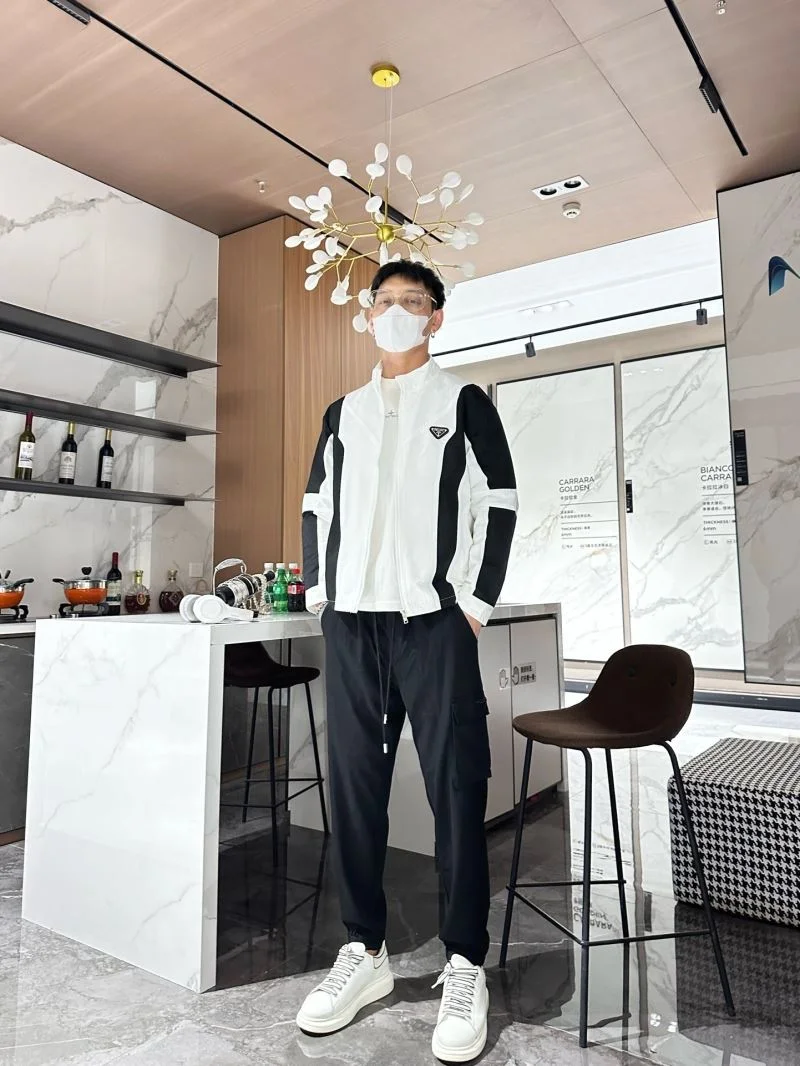 Brand-original Prada Outwear