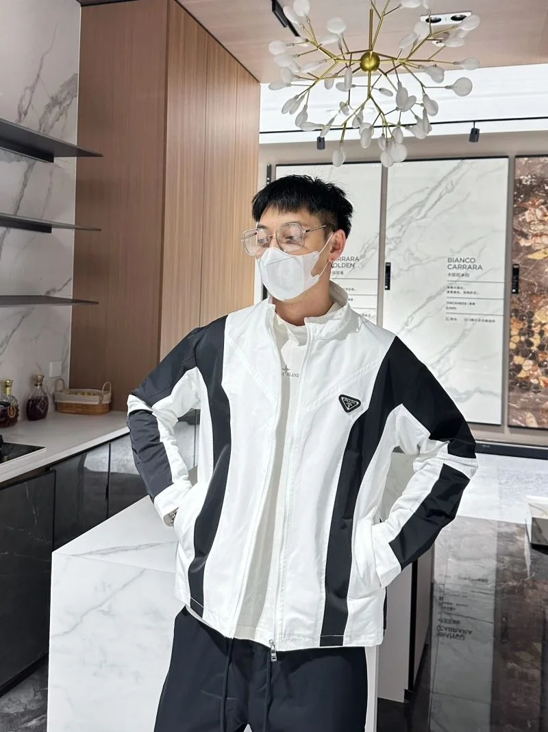 Brand-original Prada Outwear