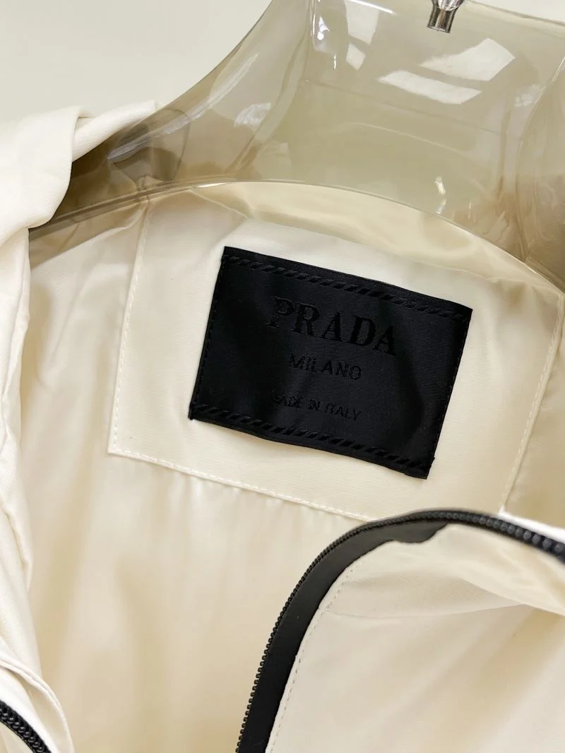 High accuracy Prada Outwear