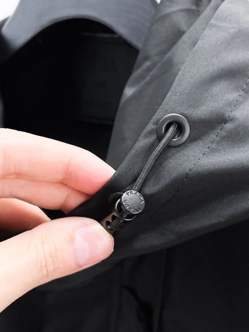 High accuracy Prada Outwear