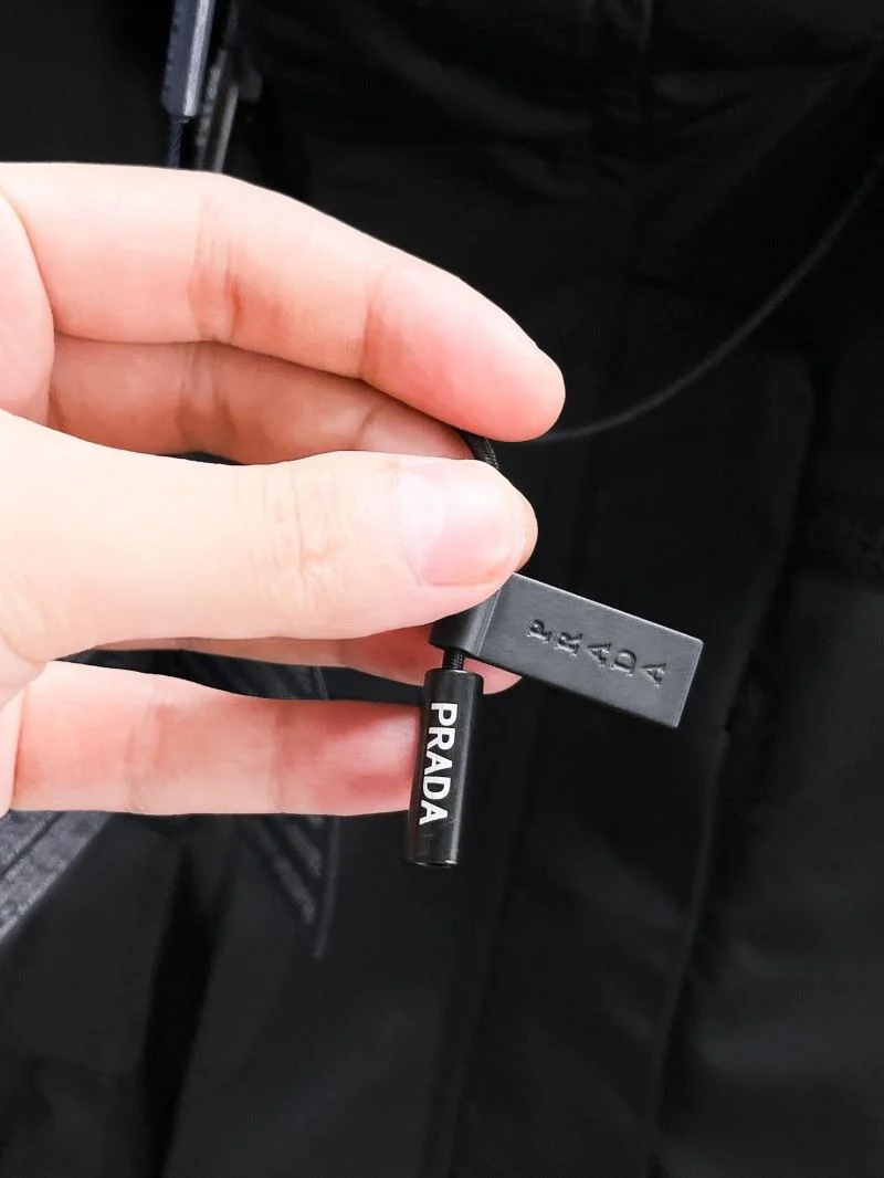 High accuracy Prada Outwear