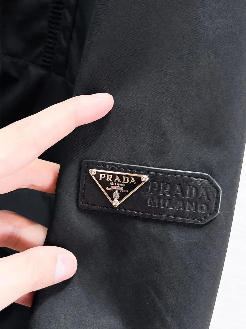 High accuracy Prada Outwear