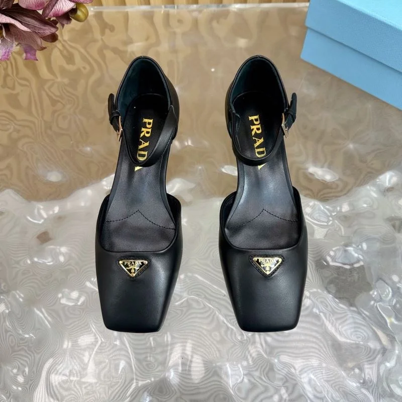 Accurate model Prada Sandals
