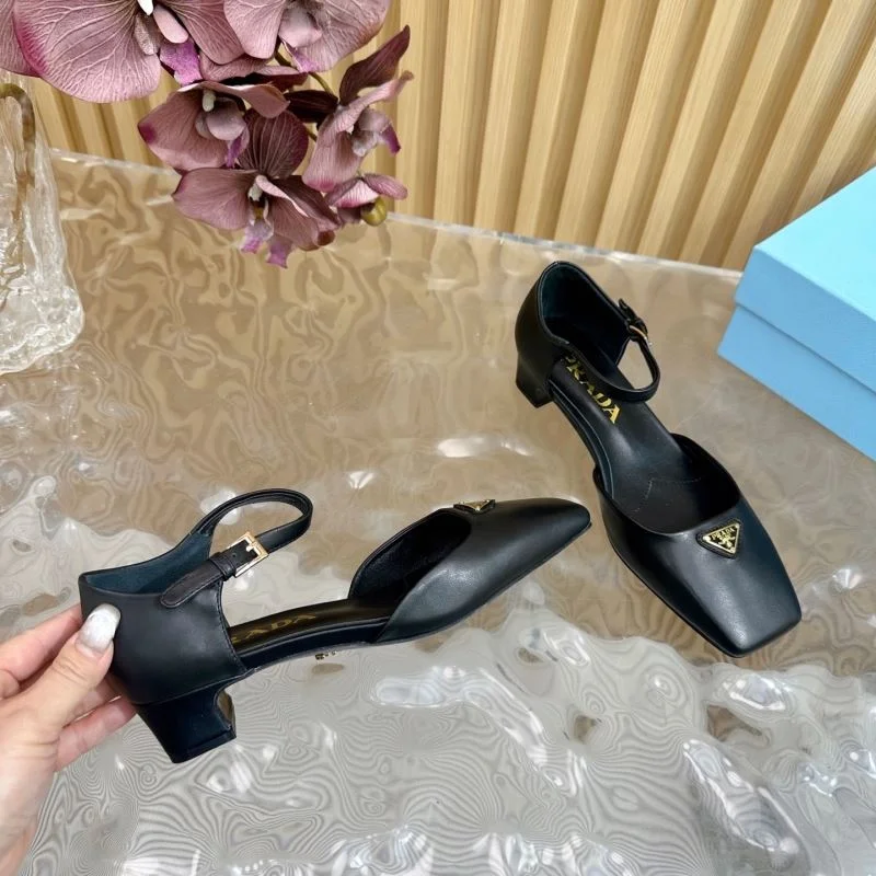 Accurate model Prada Sandals