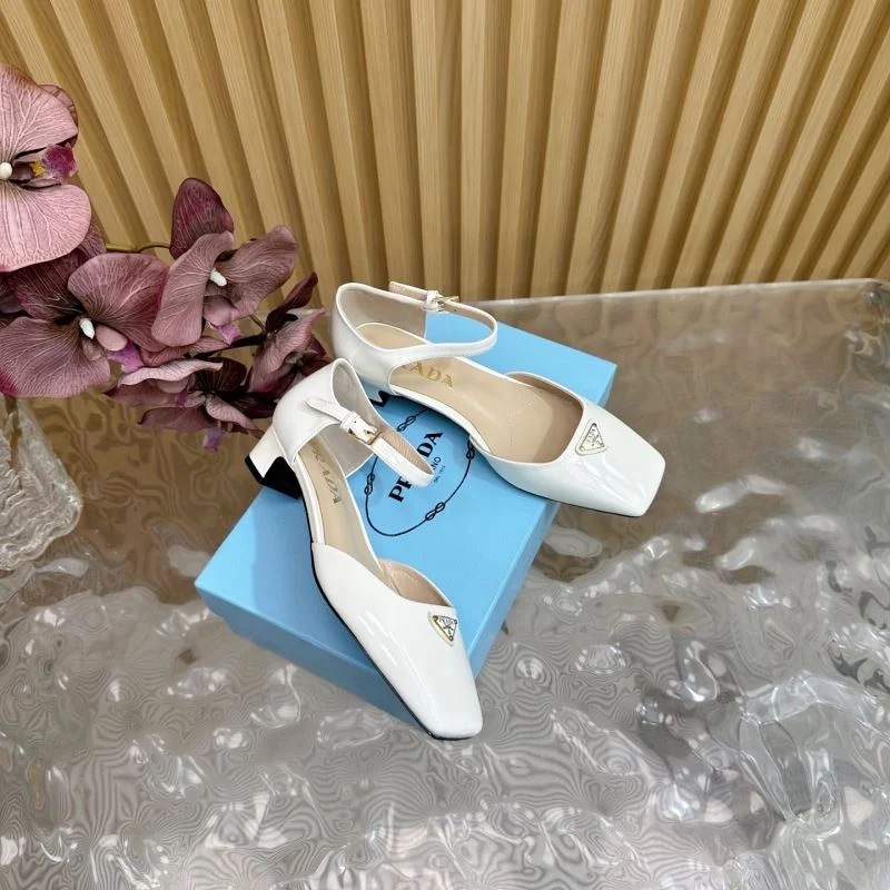 Accurate model Prada Sandals