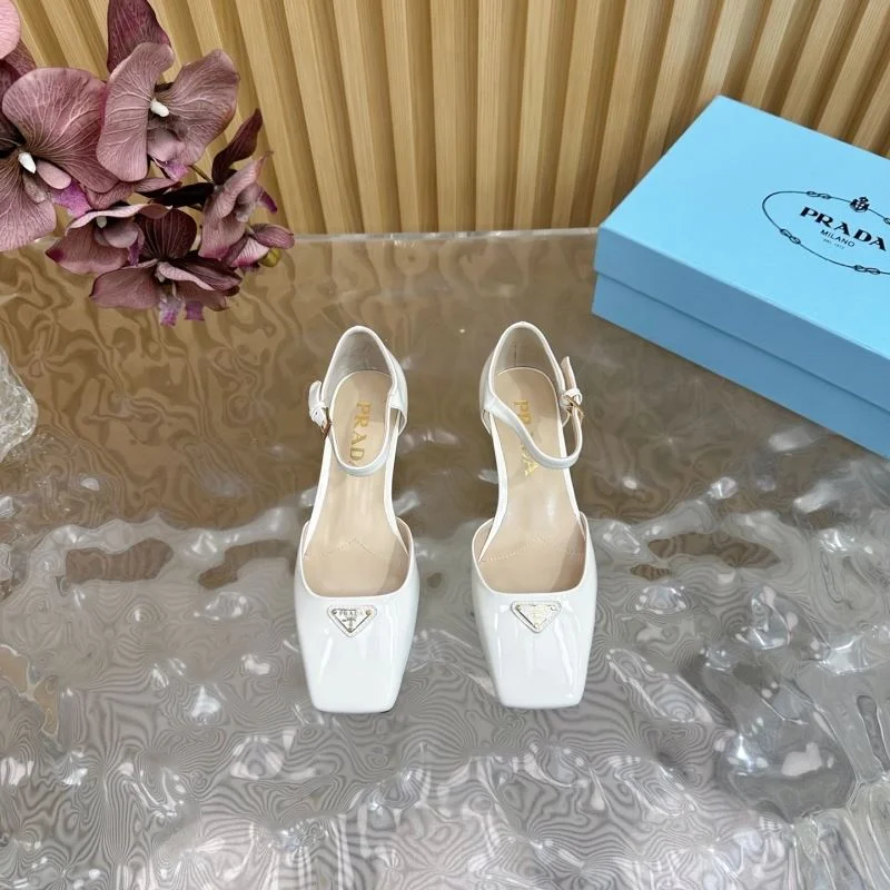 Accurate model Prada Sandals
