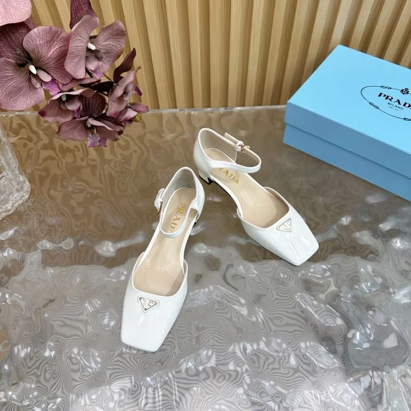 Accurate model Prada Sandals