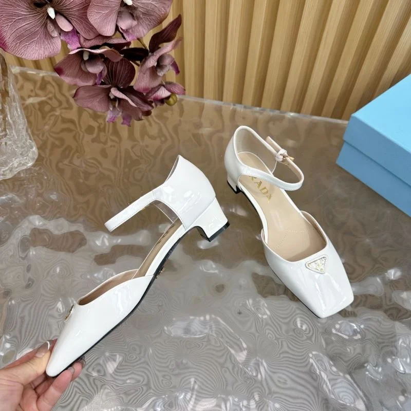 Accurate model Prada Sandals