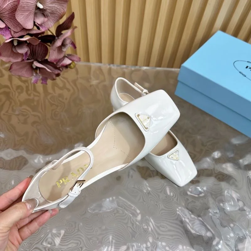 Accurate model Prada Sandals