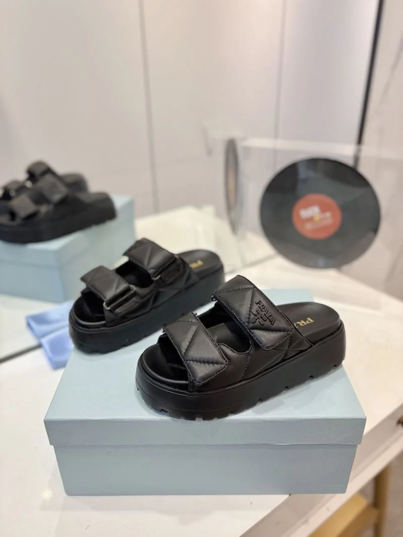 Top match Prada Sandals