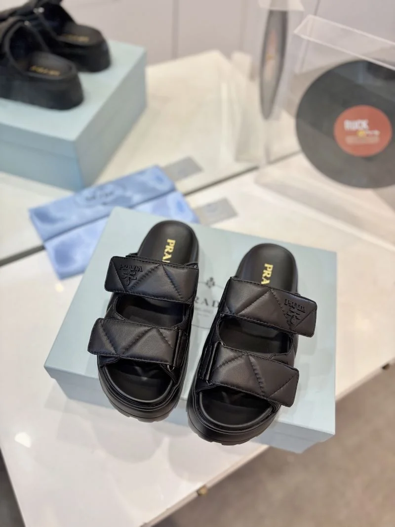 Top match Prada Sandals