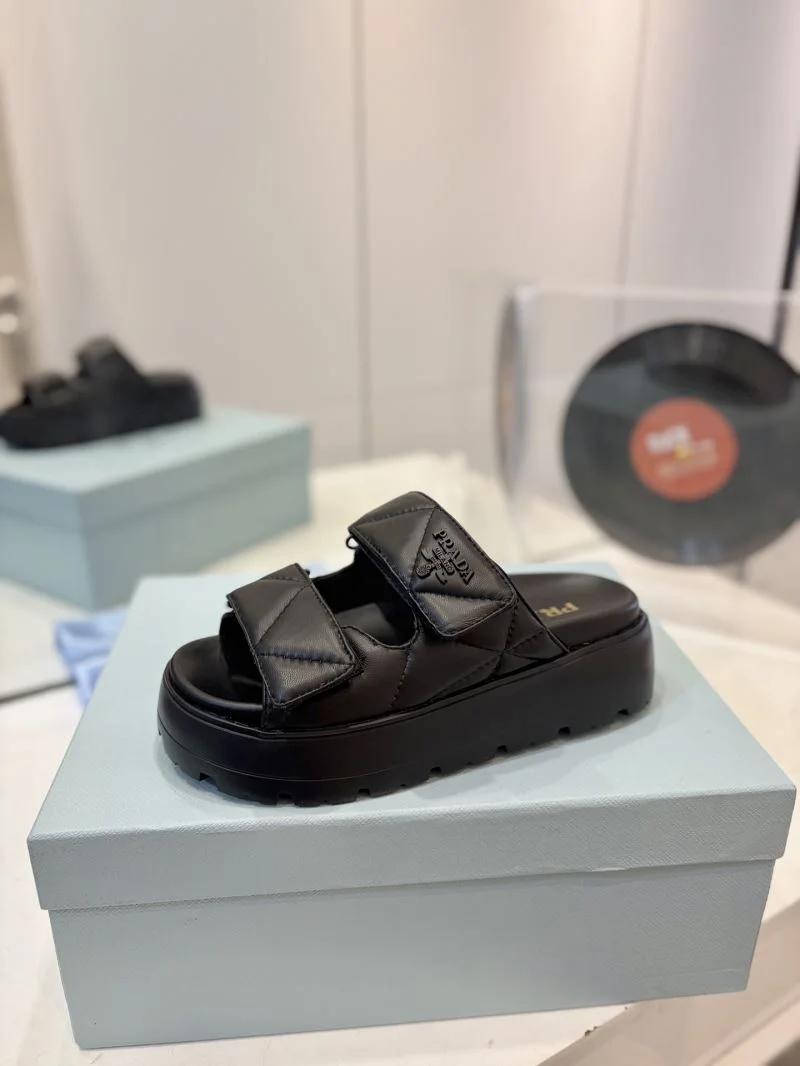Top match Prada Sandals
