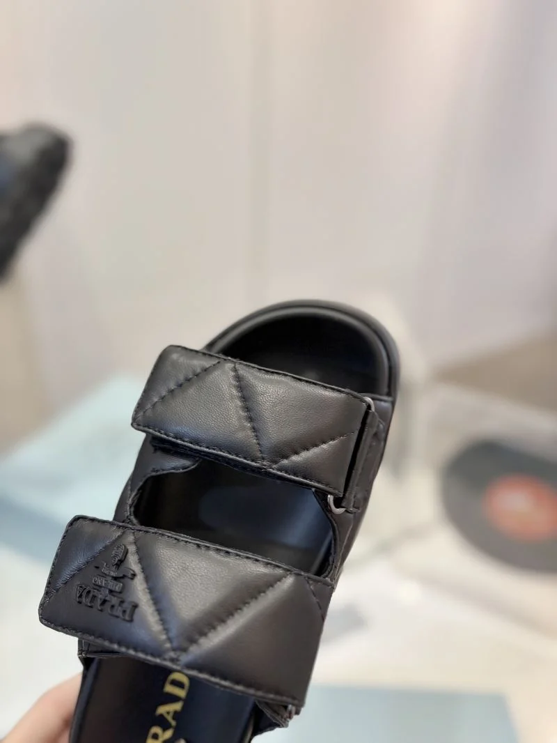 Top match Prada Sandals