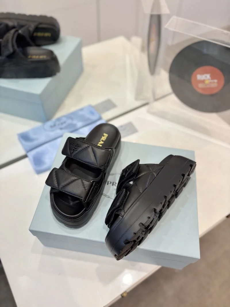 Top match Prada Sandals