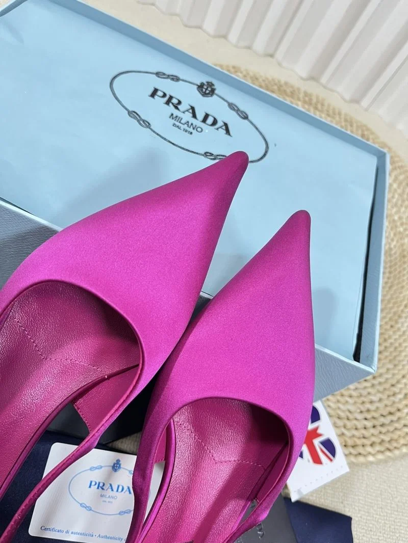Accurate model Prada Sandals