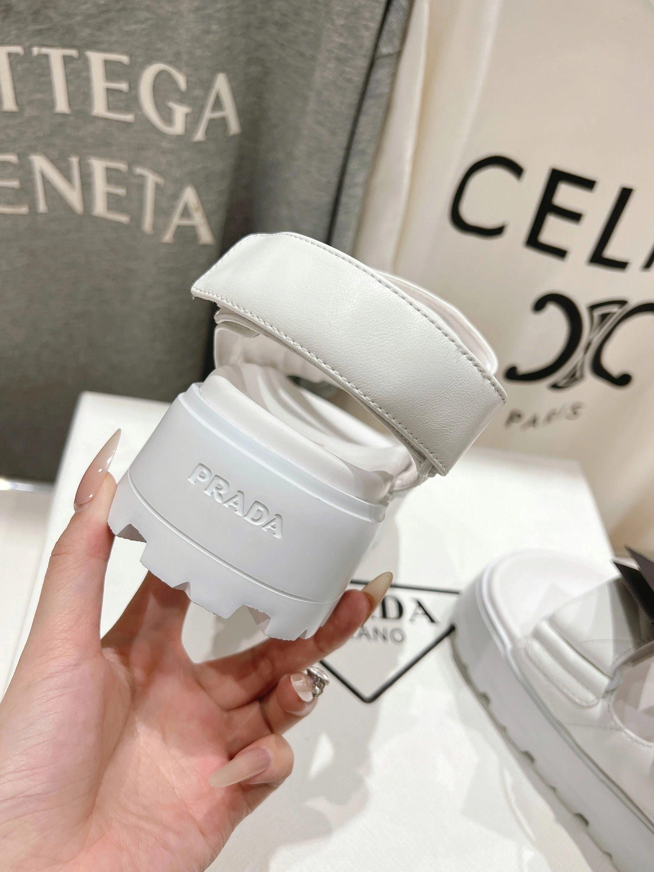 Top mirror Prada Sandals