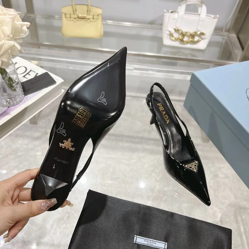 Accurate model Prada Sandals