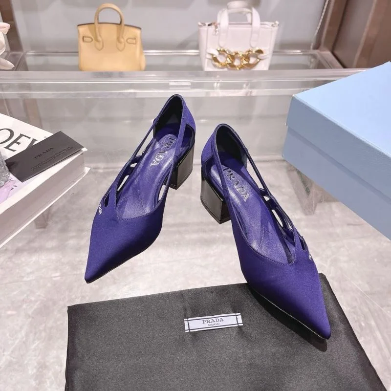 Accurate model Prada Sandals