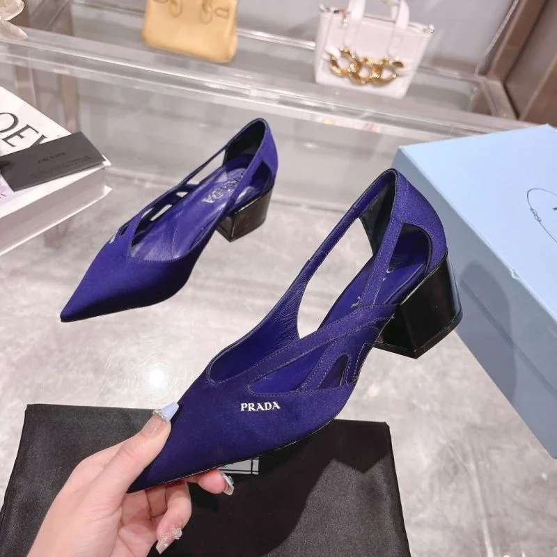 Accurate model Prada Sandals